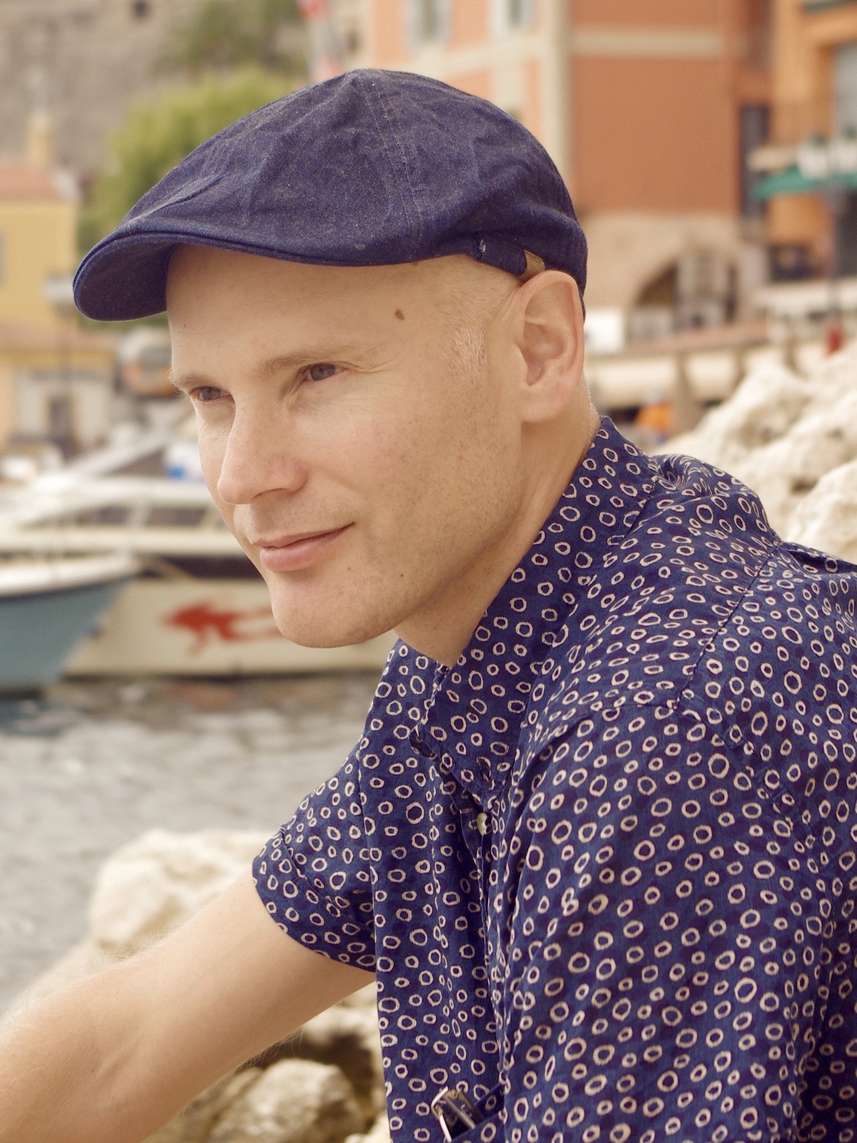 Biography – The Music of Christian Morris